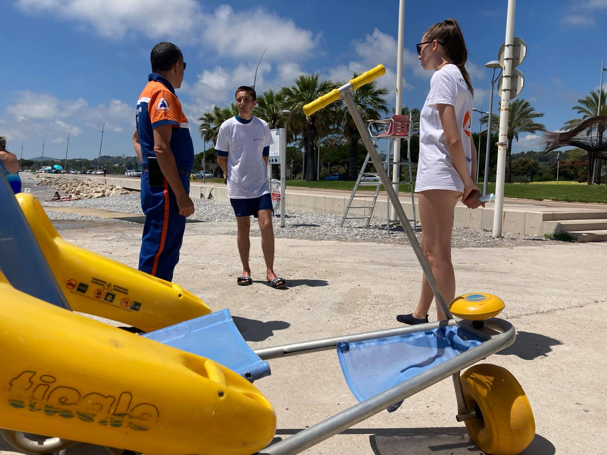 [AIDER] La handiplage de Cagnes-sur-Mer toujours aussi prisée ...